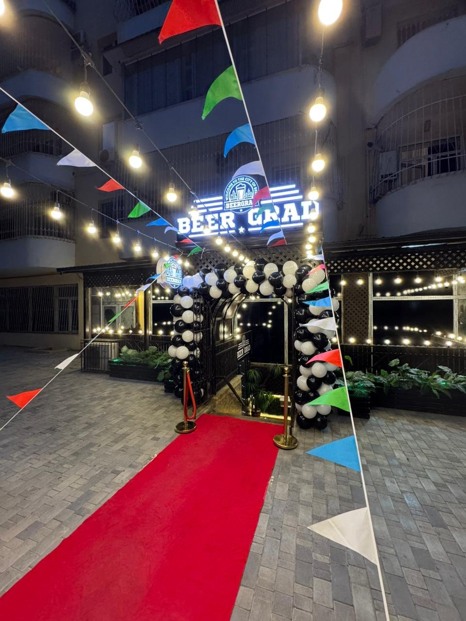 Şəhərdə yeni istirahət məkanı – BEER GRAD PUB fəaliyyətə başladı ...